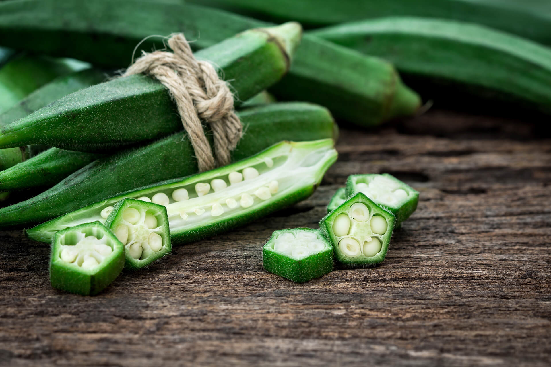 Coltiva il gombo e scopri come usarlo in cucina - Valfrutta Magazine